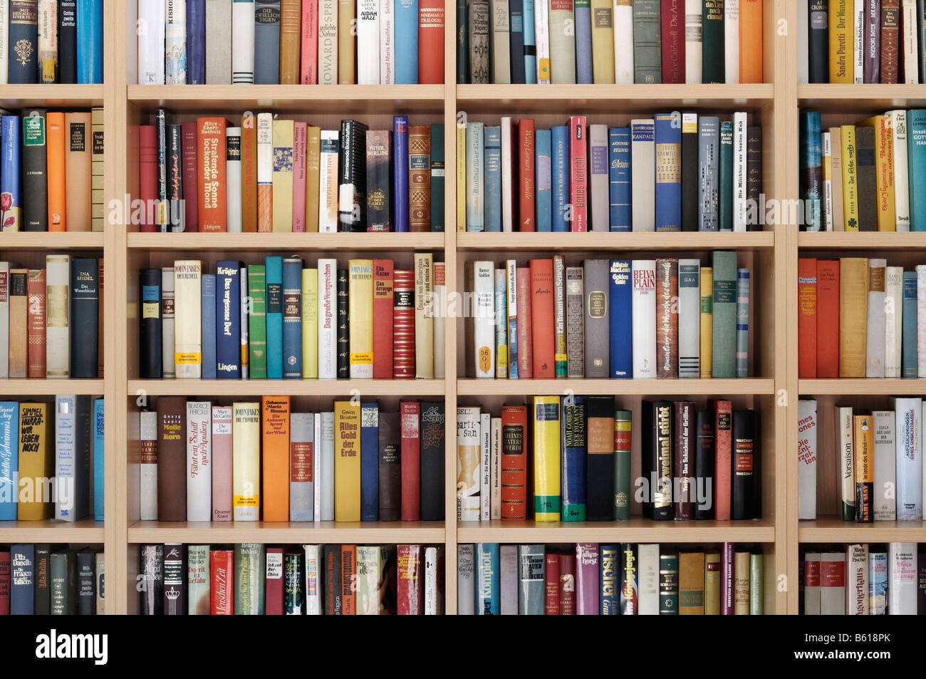 Book spines hi-res stock photography and images - Alamy