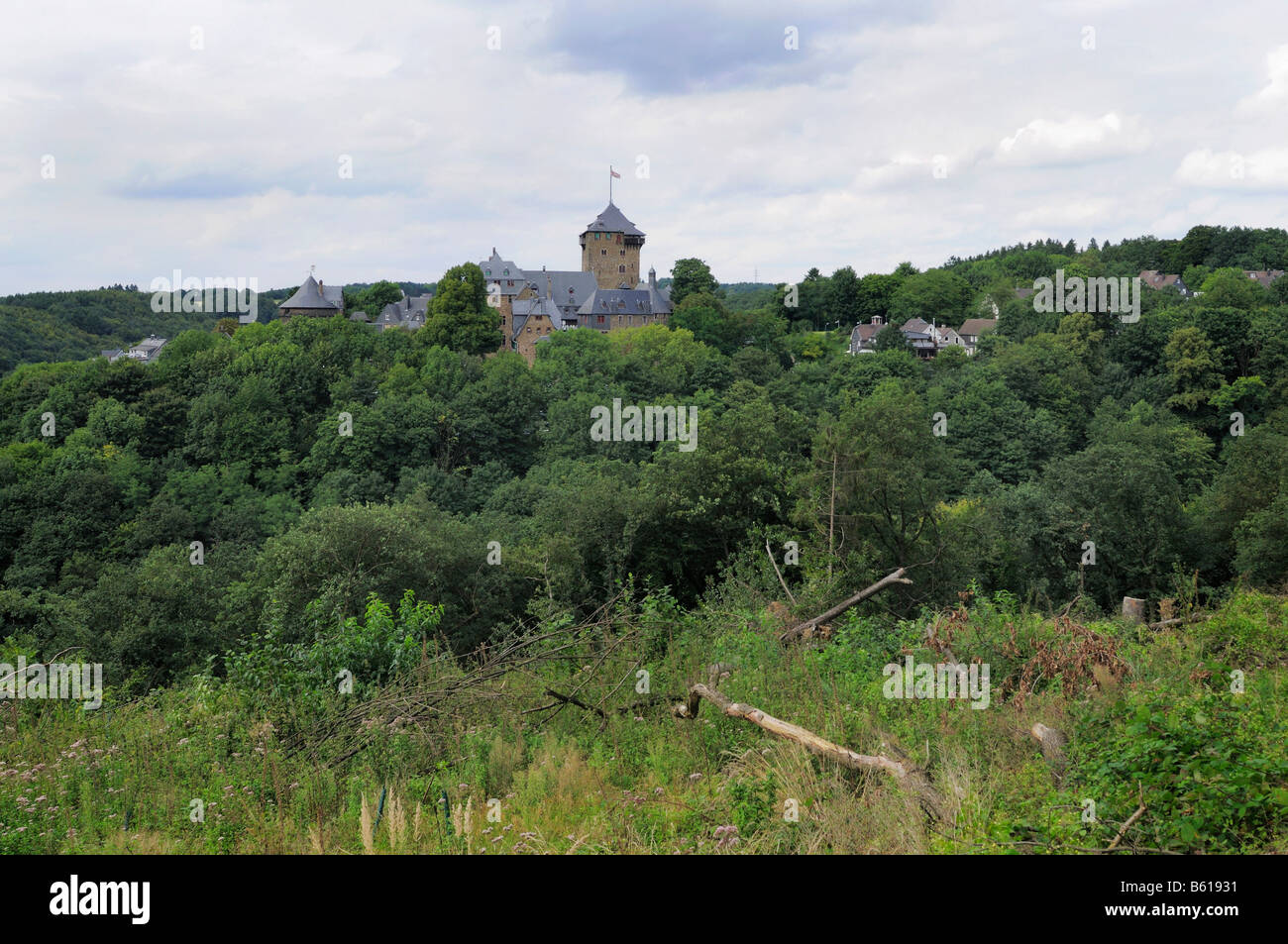View of Burg Castle, Burg an der Wupper, Solingen, North Rhine ...