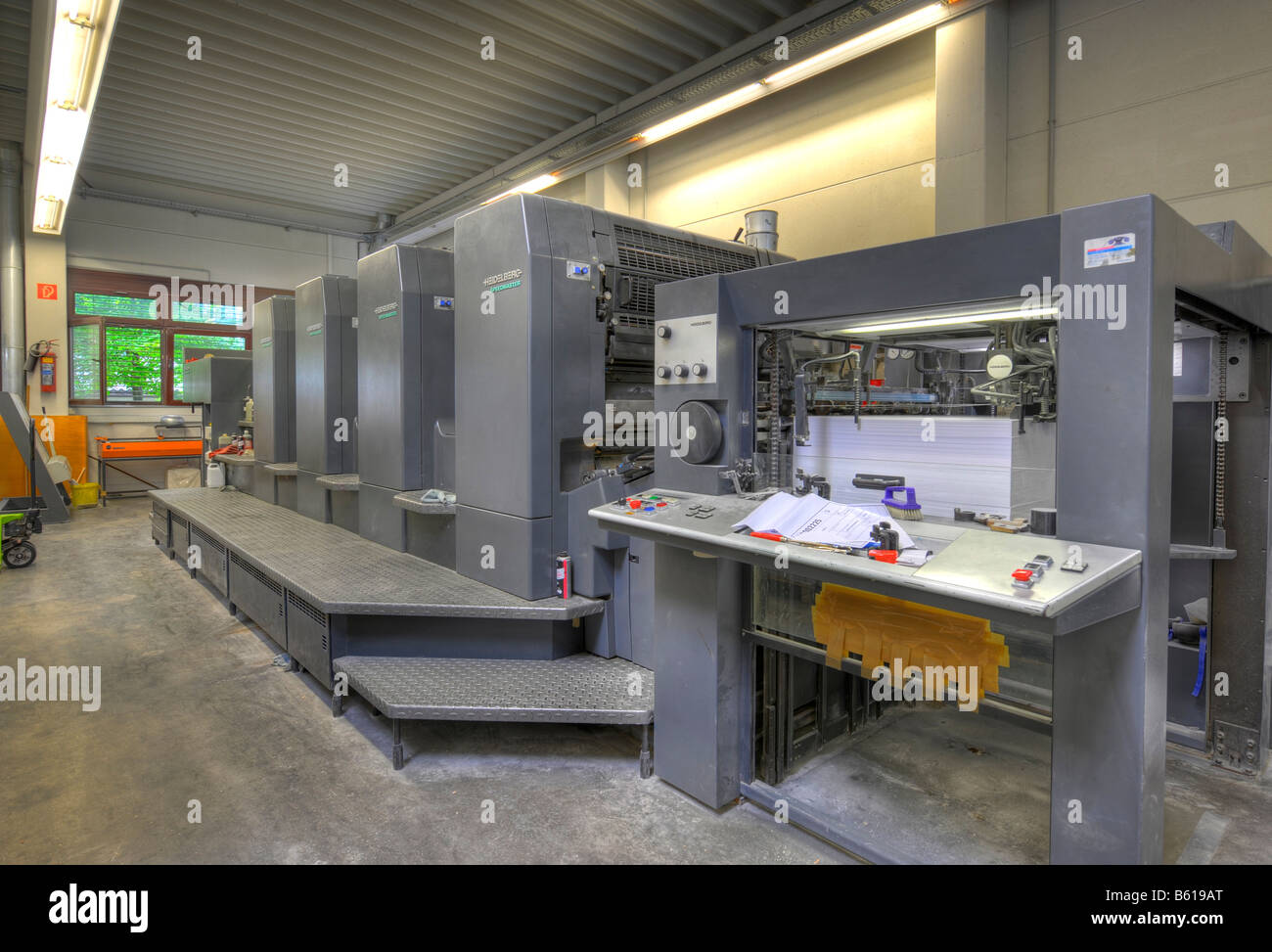 Heidelberg speedmaster printing press hi-res stock photography and ...