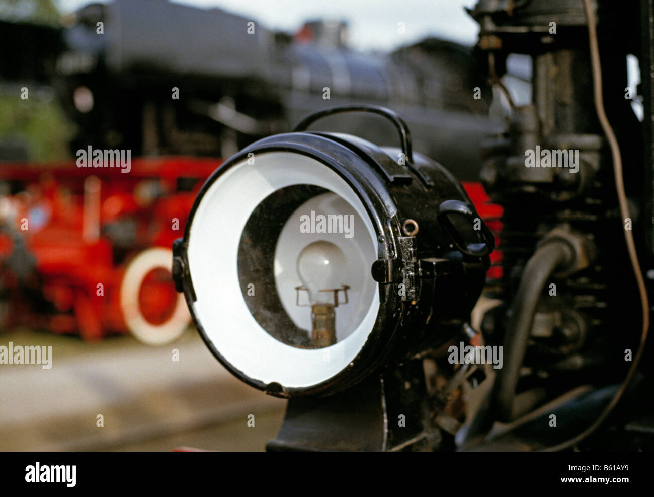 Front steam engine locomotive light hi-res stock photography and images ...