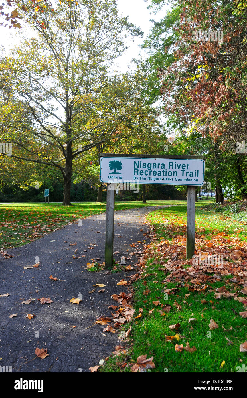 Niagara river recreation trail hi-res stock photography and images - Alamy