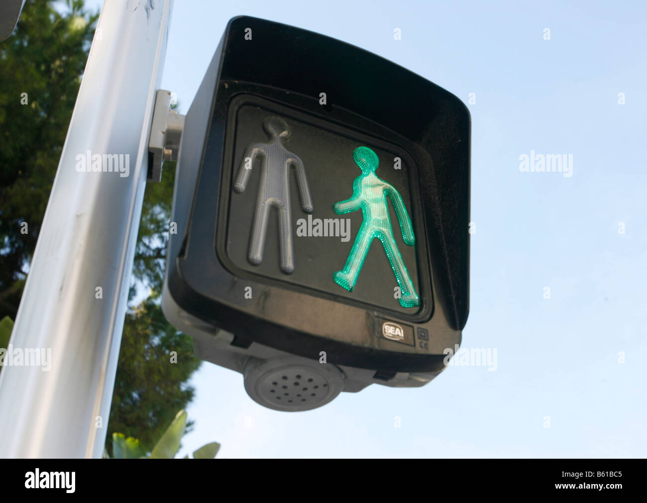 green man, Walk sign Stock Photo - Alamy