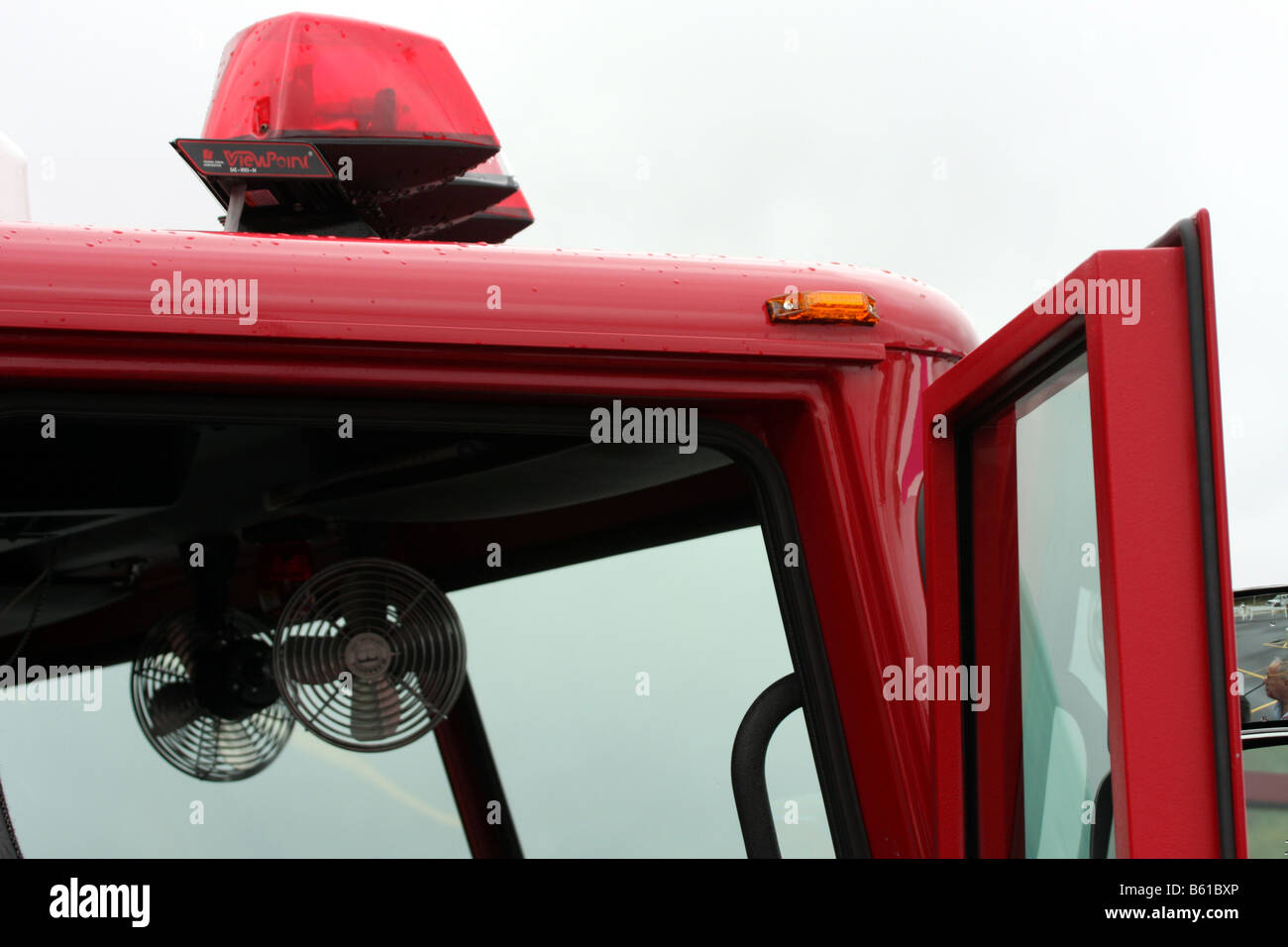 The red emergency red light on top of a fire truck Stock Photo - Alamy