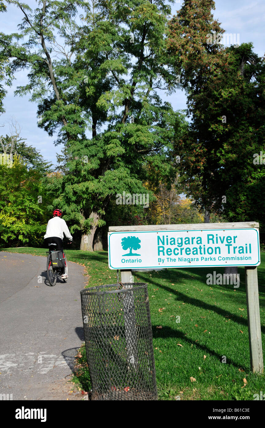 Niagara river recreation trail hi-res stock photography and images - Alamy