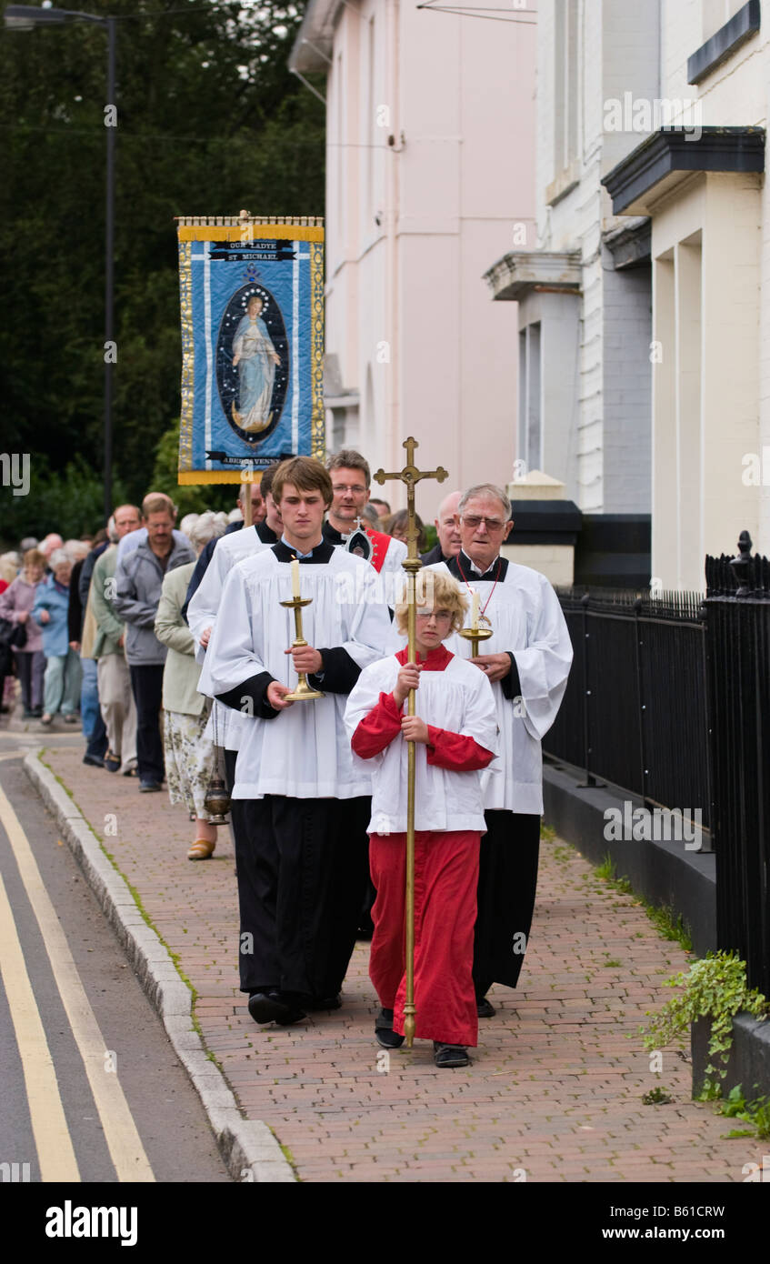 Pilgrimage from Francis Xavier Church to the grave of Saint David Lewis ...