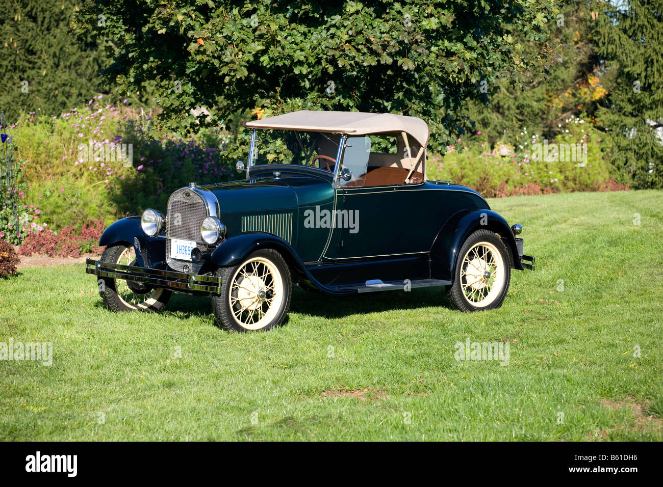 1928 ford car hi-res stock photography and images - Alamy