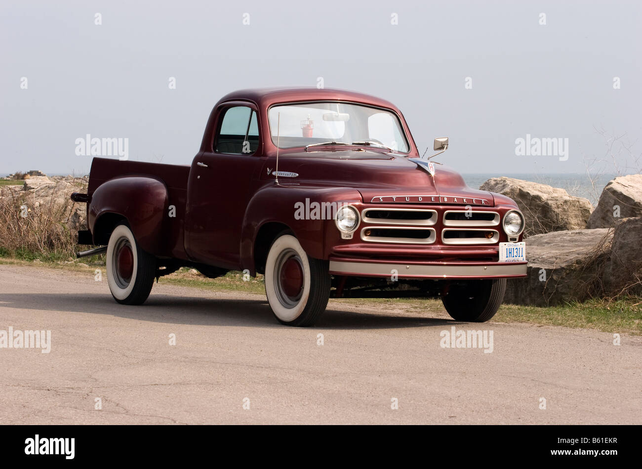Vintage studebaker truck hi-res stock photography and images - Alamy