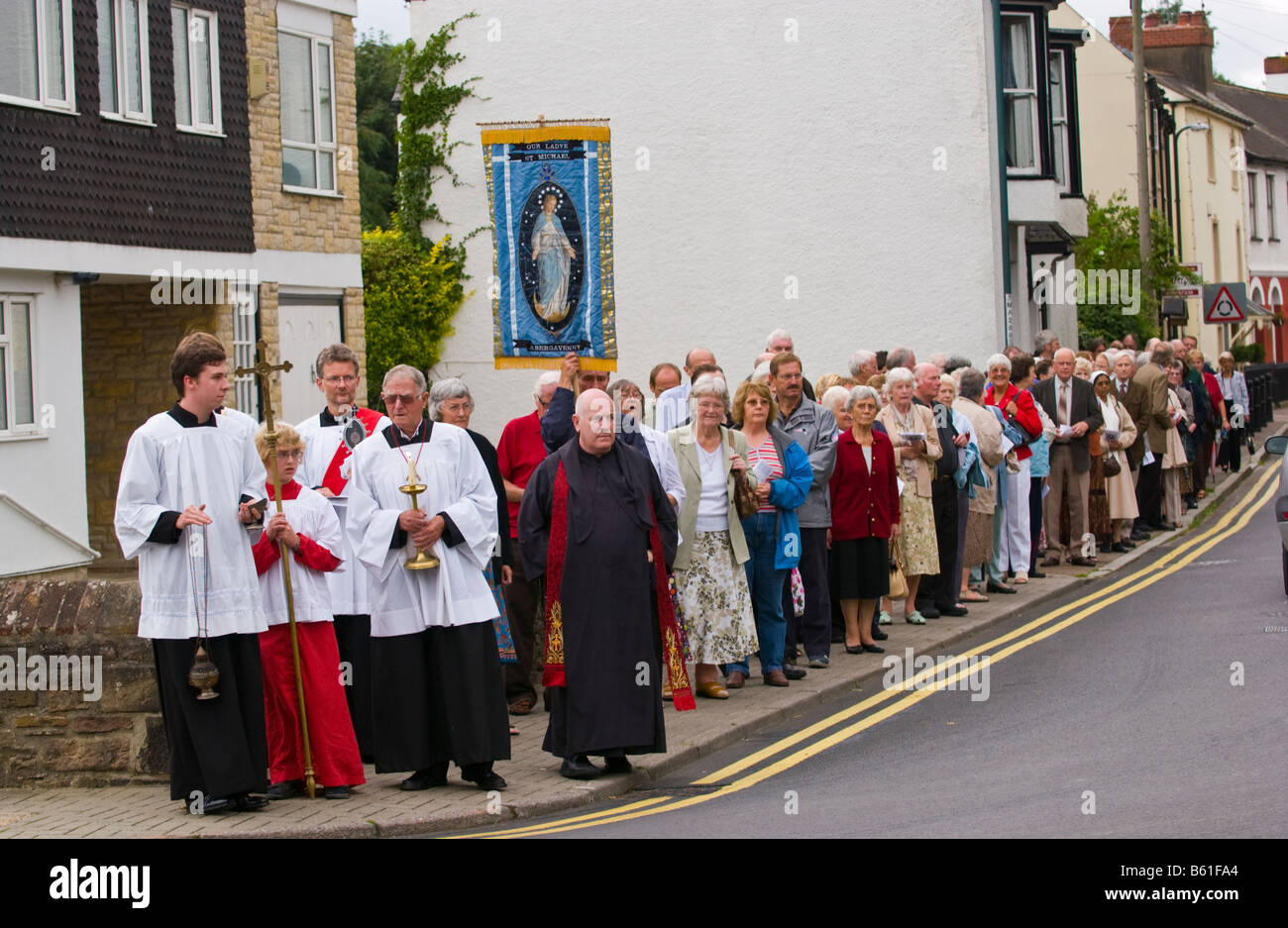 Pilgrimage from Francis Xavier Church to the grave of Saint David Lewis ...