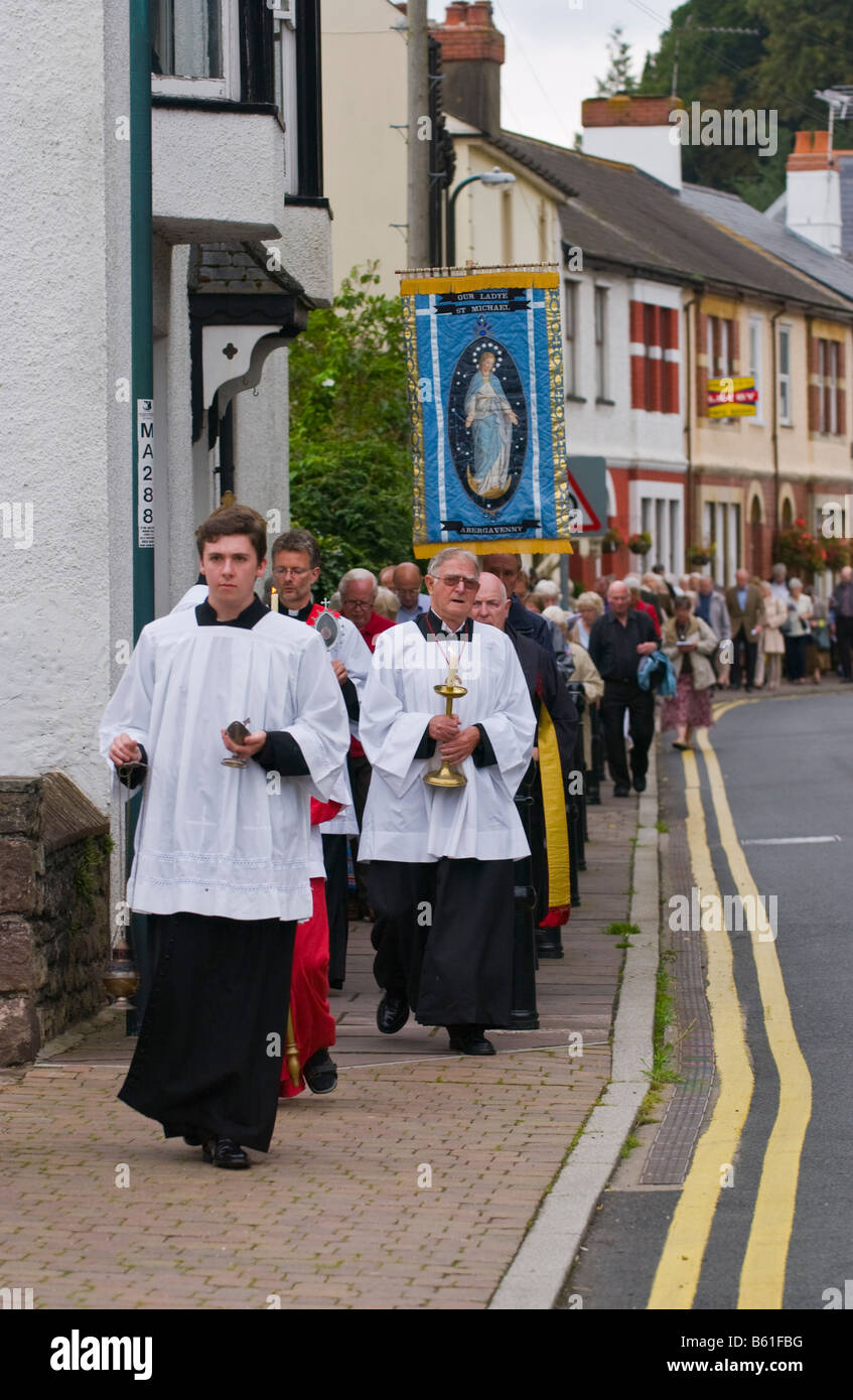 Pilgrimage from Francis Xavier Church to the grave of Saint David Lewis ...