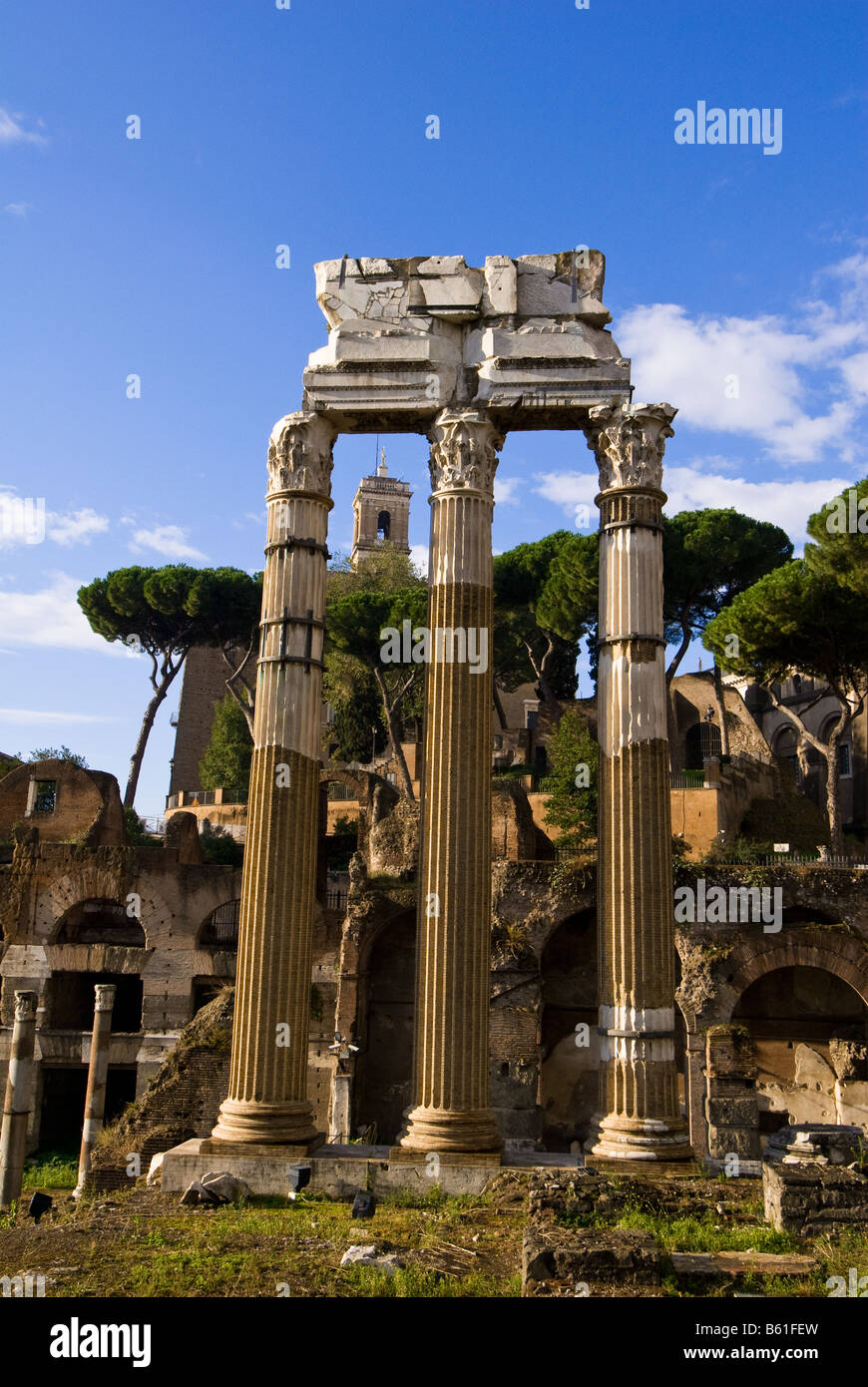 Ancient roman buildings hi-res stock photography and images - Alamy