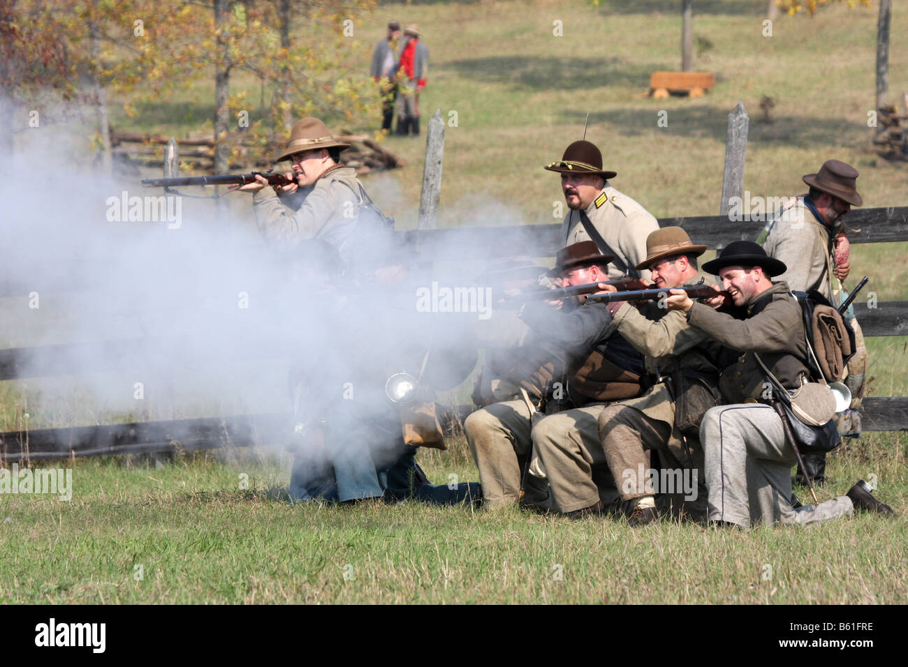 Confederate Soldiers Civil War Stock Photos & Confederate Soldiers ...