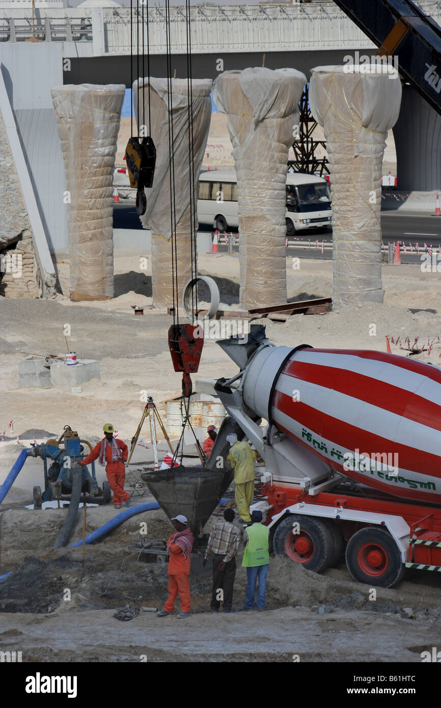 motorway construction dubai uae middle east Stock Photo - Alamy