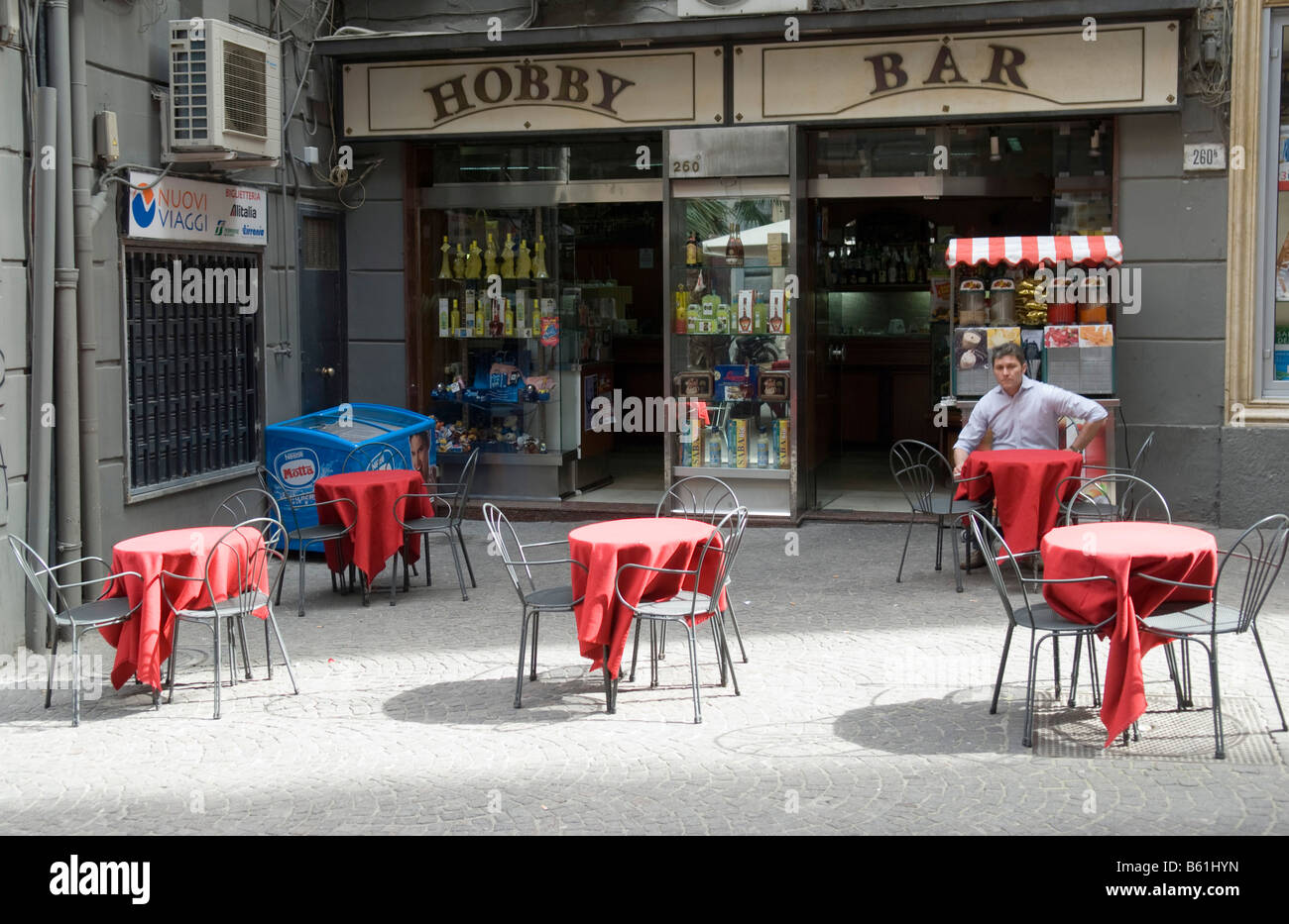Outdoor bar tables south chairs hi-res stock photography and images - Alamy