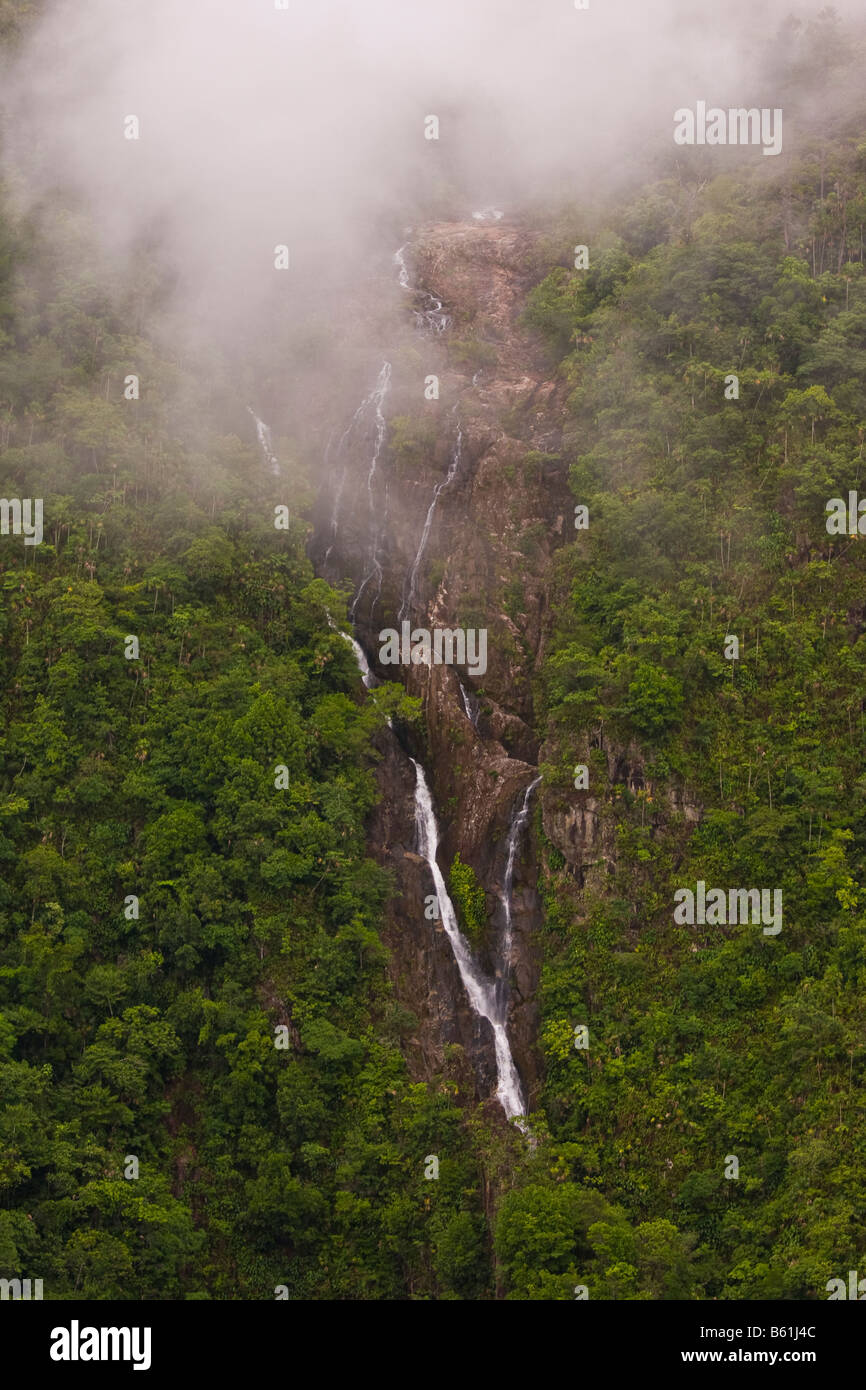 CAYO DISTRICT BELIZE King Vulture Falls in Mountain Pine Ridge Forest ...