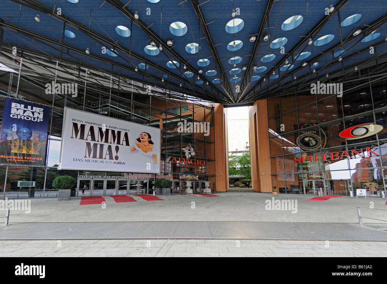 Berlin musical theater hi-res stock photography and images - Alamy