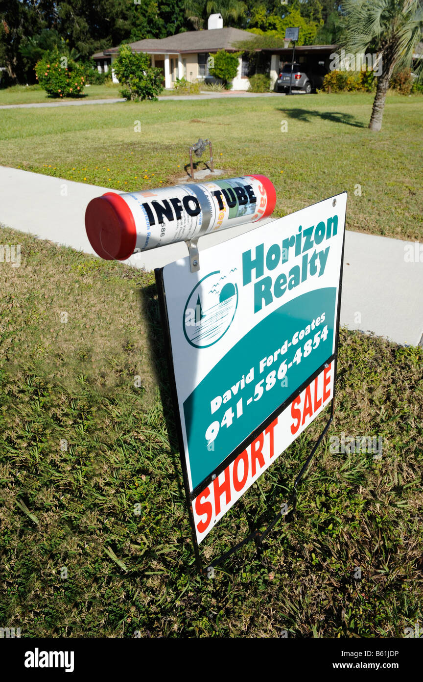 Short sign hi-res stock photography and images - Alamy