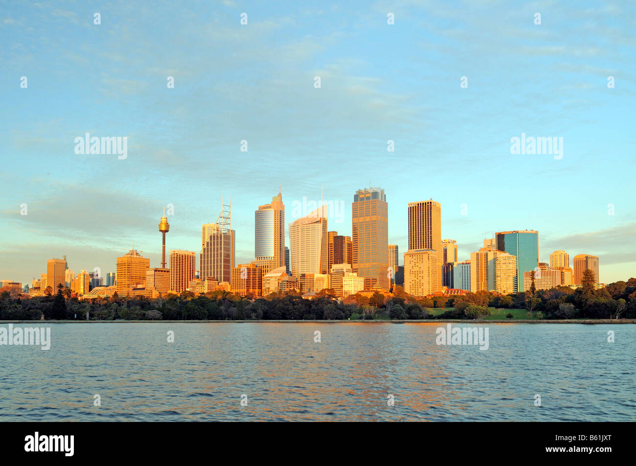 Sydney skyline daytime australia hi-res stock photography and images ...