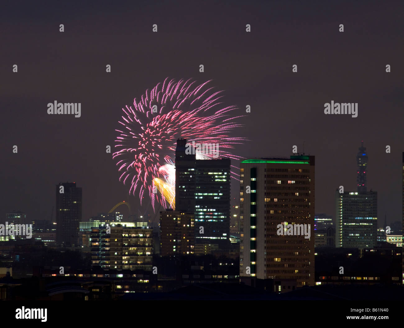 London skyline night bt tower hi-res stock photography and images - Alamy