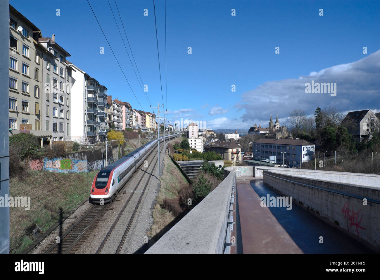 Train pendulaire hi-res stock photography and images - Alamy