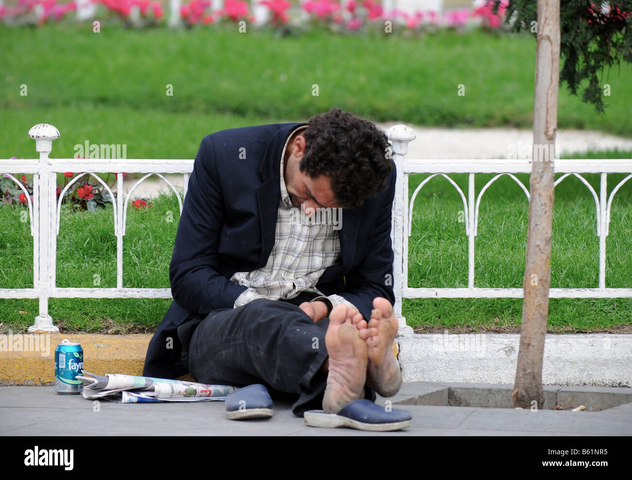 Barefoot homeless hi-res stock photography and images - Alamy