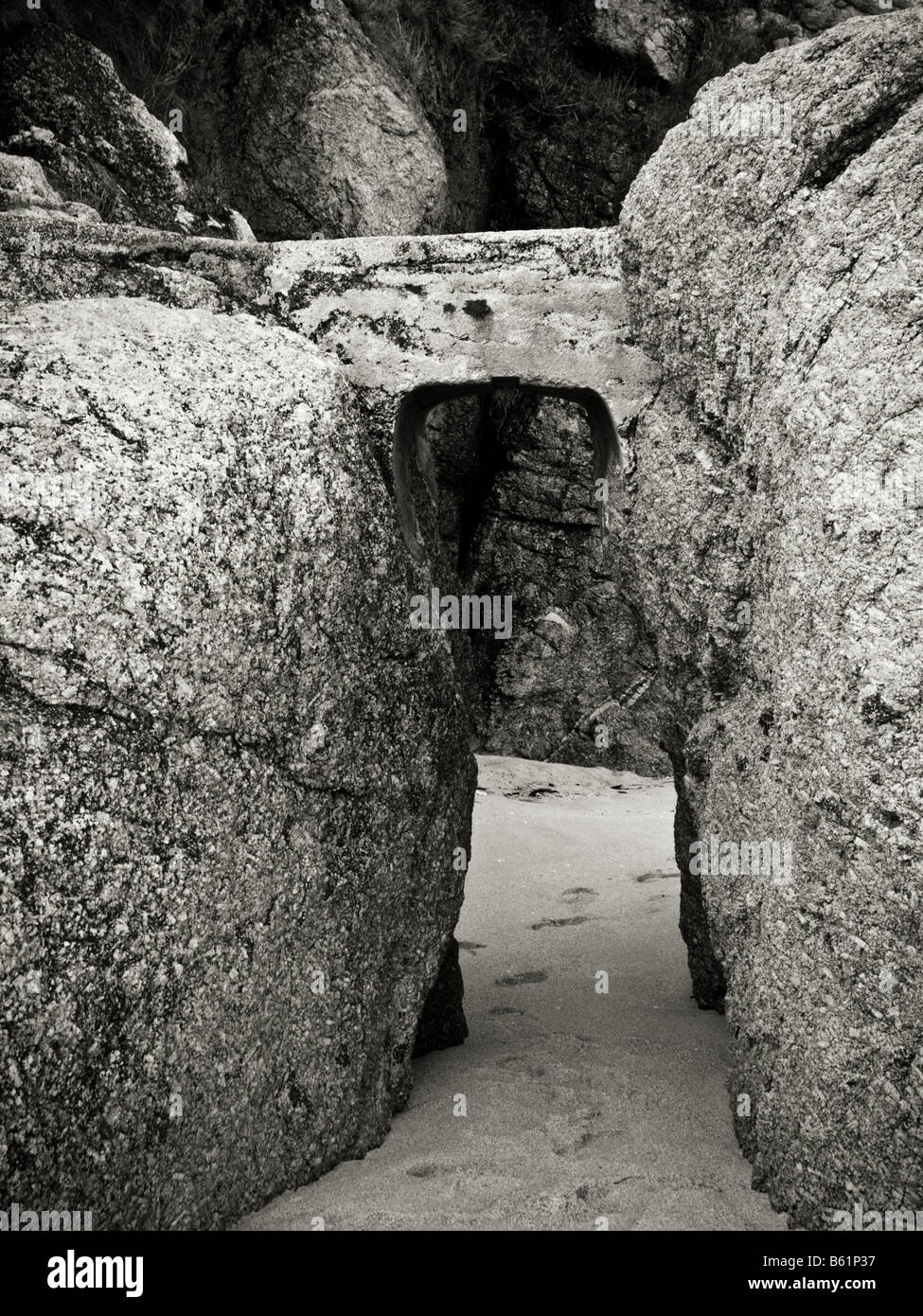 Man made arch hi-res stock photography and images - Alamy