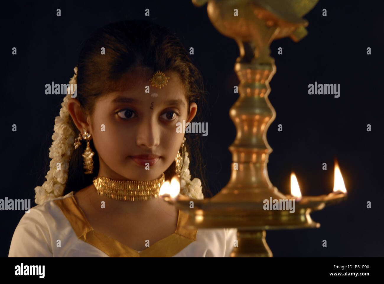 A MODEL FROM KERALA IN TRADITIONAL ATTIRE DURING ONAM Stock Photo - Alamy