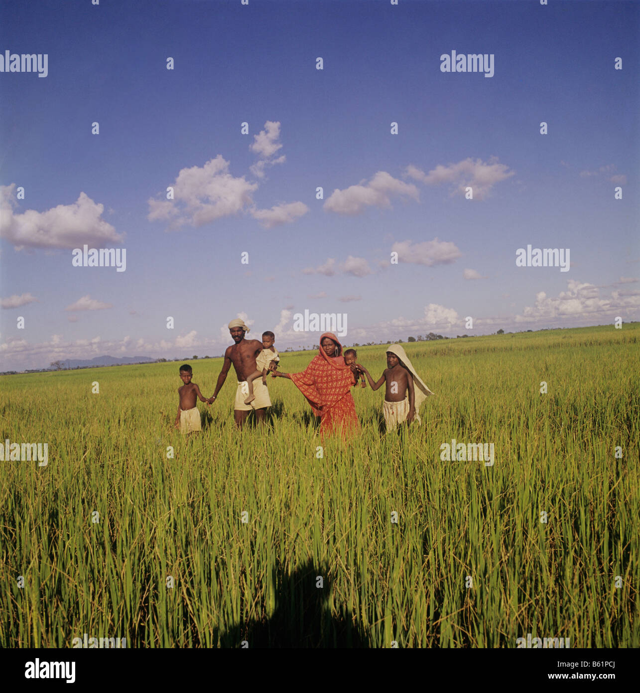 Poor farming family hi-res stock photography and images - Alamy