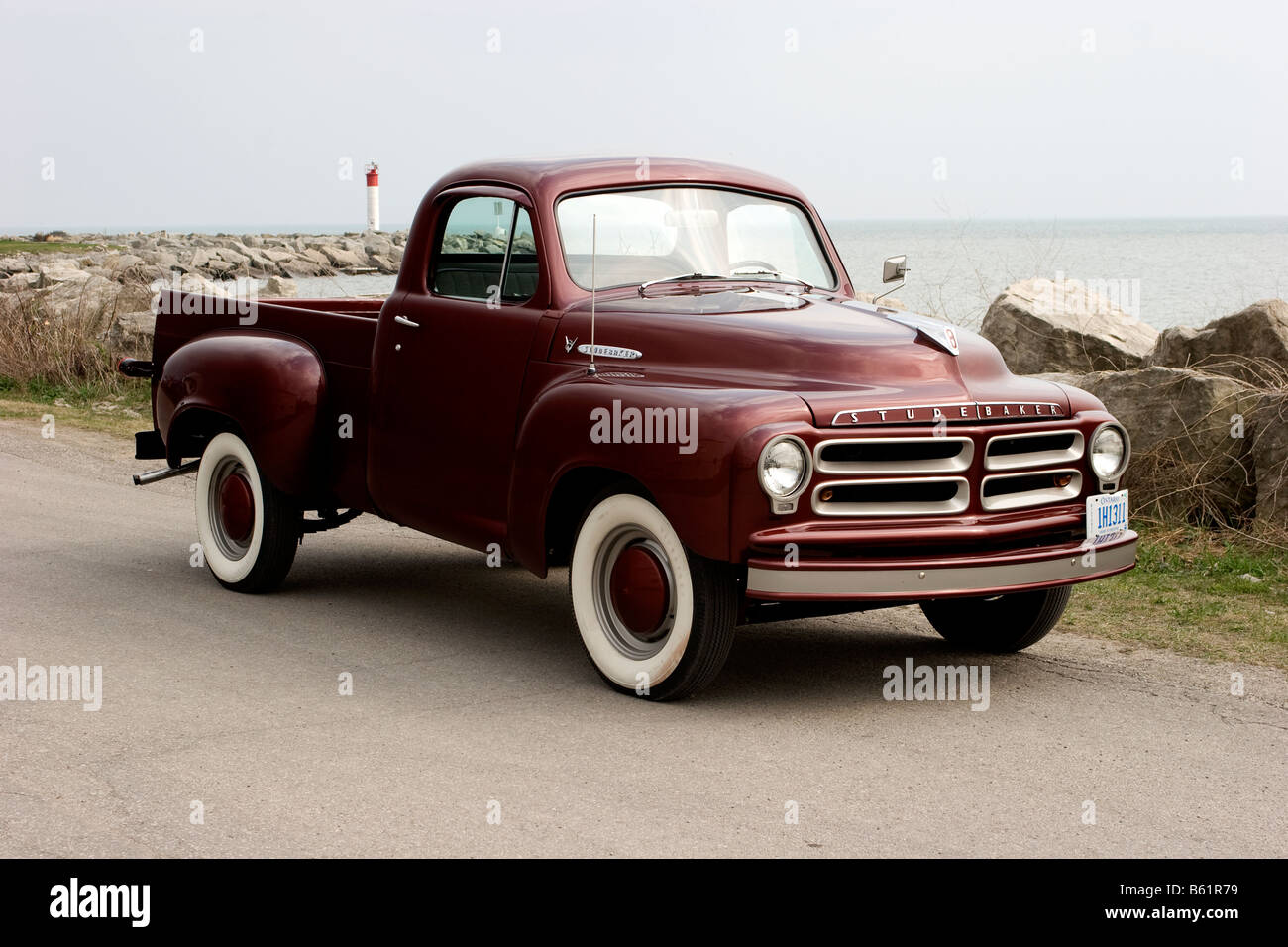 1955 Studebaker E7 1/2 Ton Pick Up Truck Stock Photo - Alamy