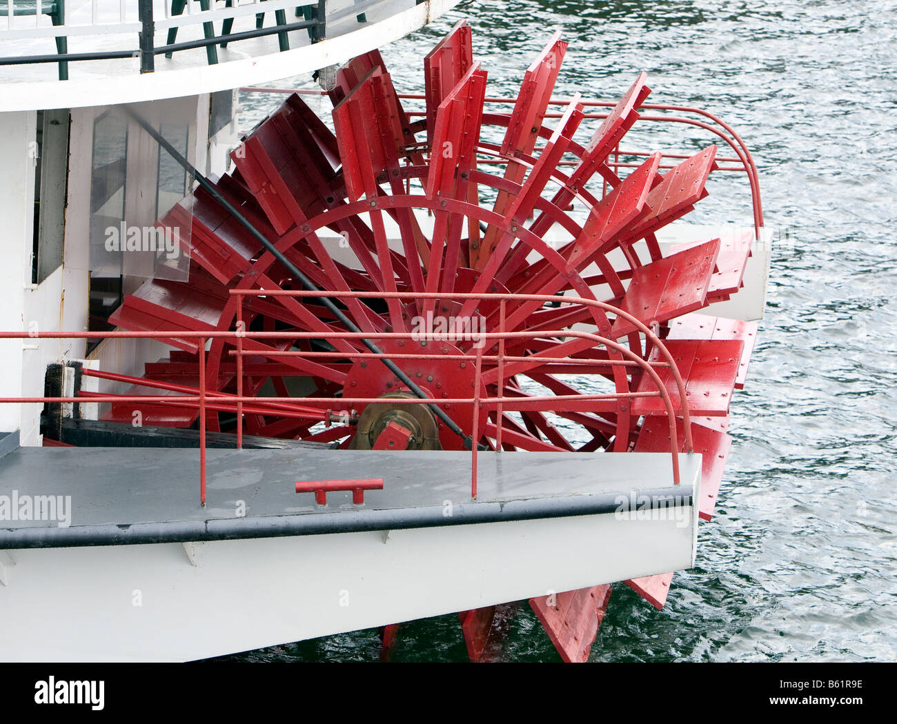 Paddle wheel hi-res stock photography and images - Alamy