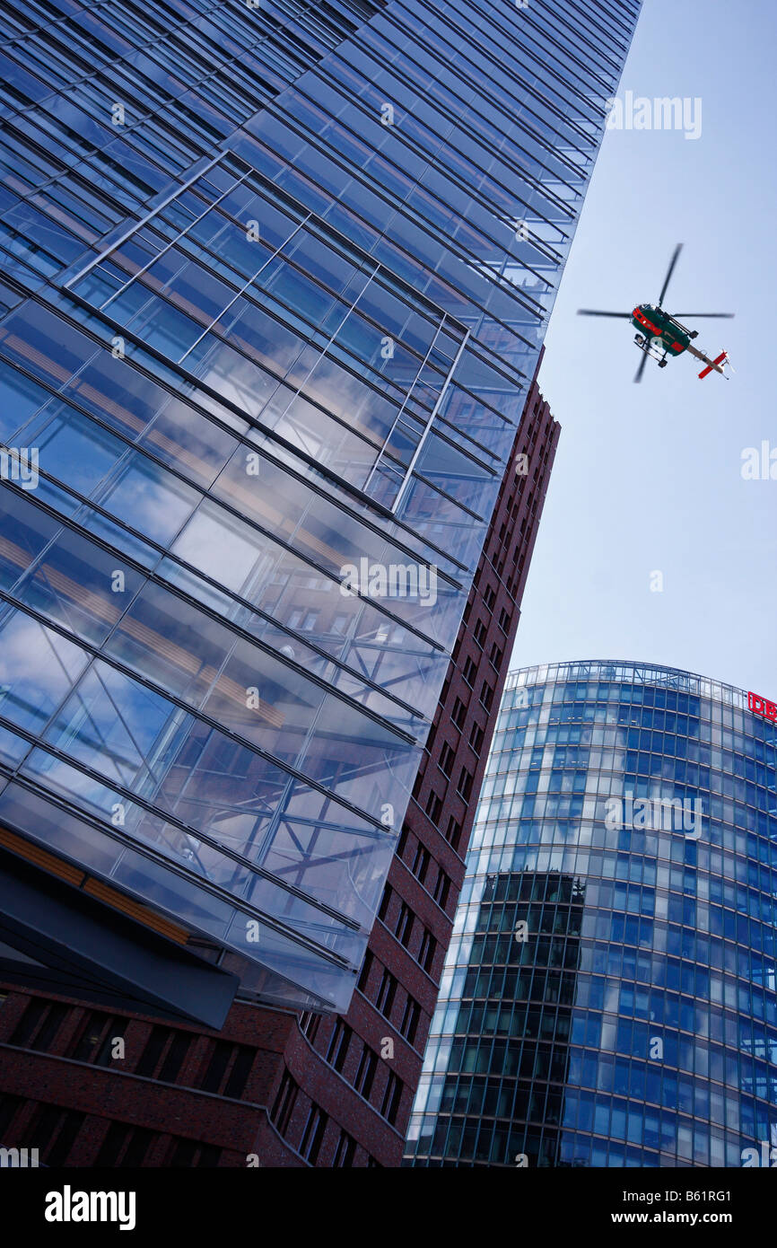 Building of a skyscraper hi-res stock photography and images - Alamy