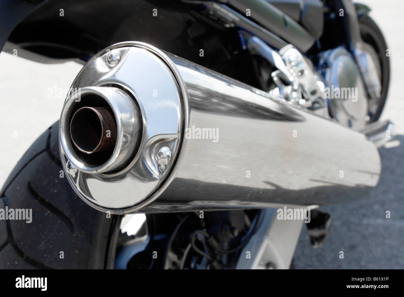 Motorcycle exhausts hi-res stock photography and images - Alamy