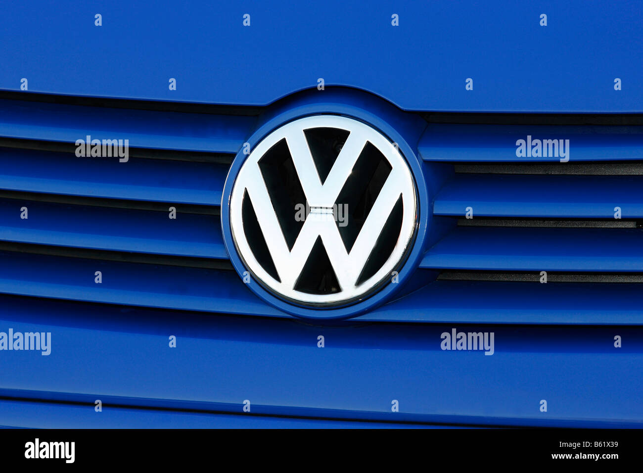 VW car logo Stock Photo - Alamy