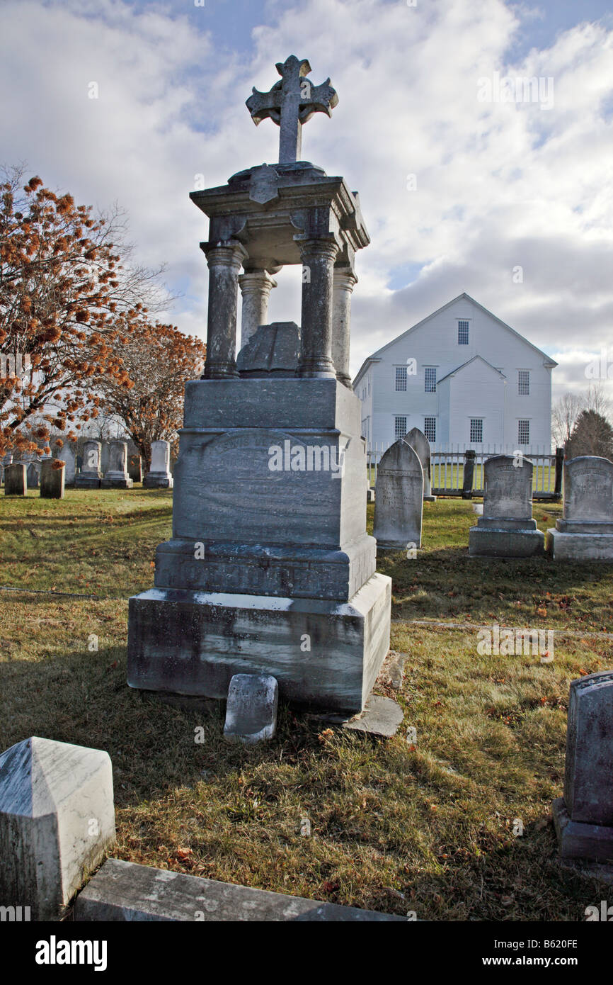 The old rockingham cemetery hi-res stock photography and images - Alamy