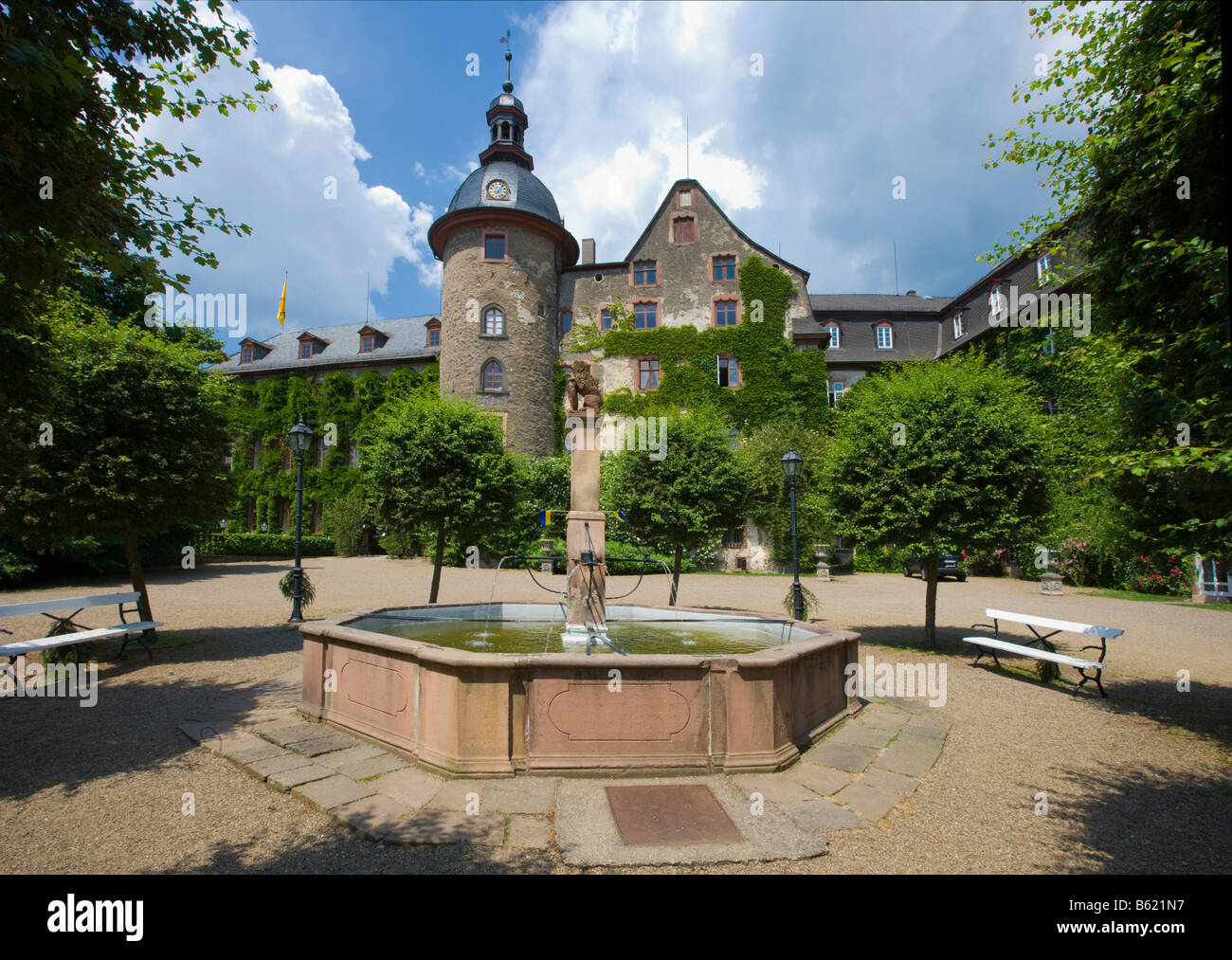 Fountain in front of Laubach Castle, residence of the count zu Solms ...
