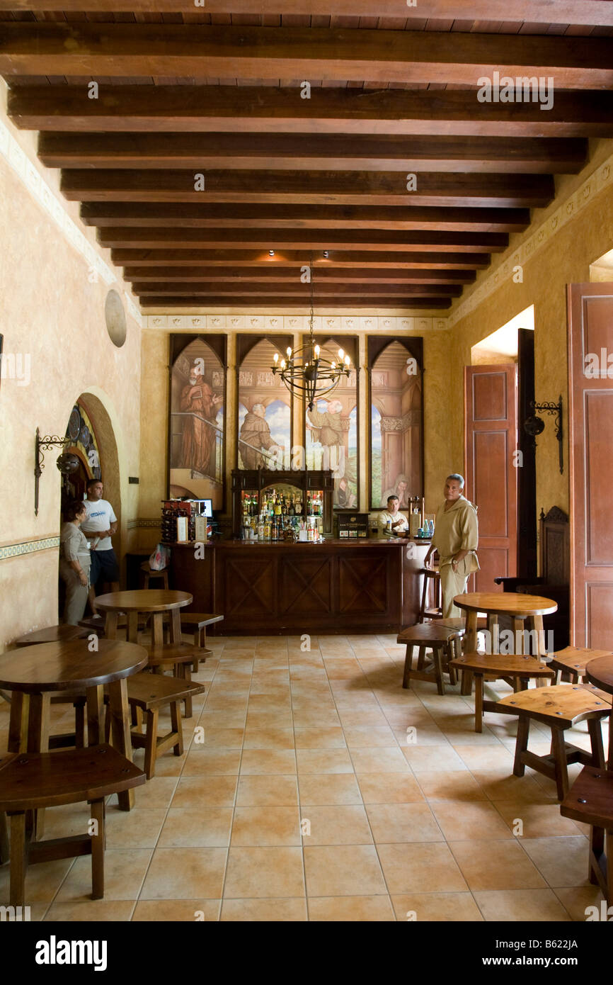 Tavern restaurant located in hi-res stock photography and images - Alamy