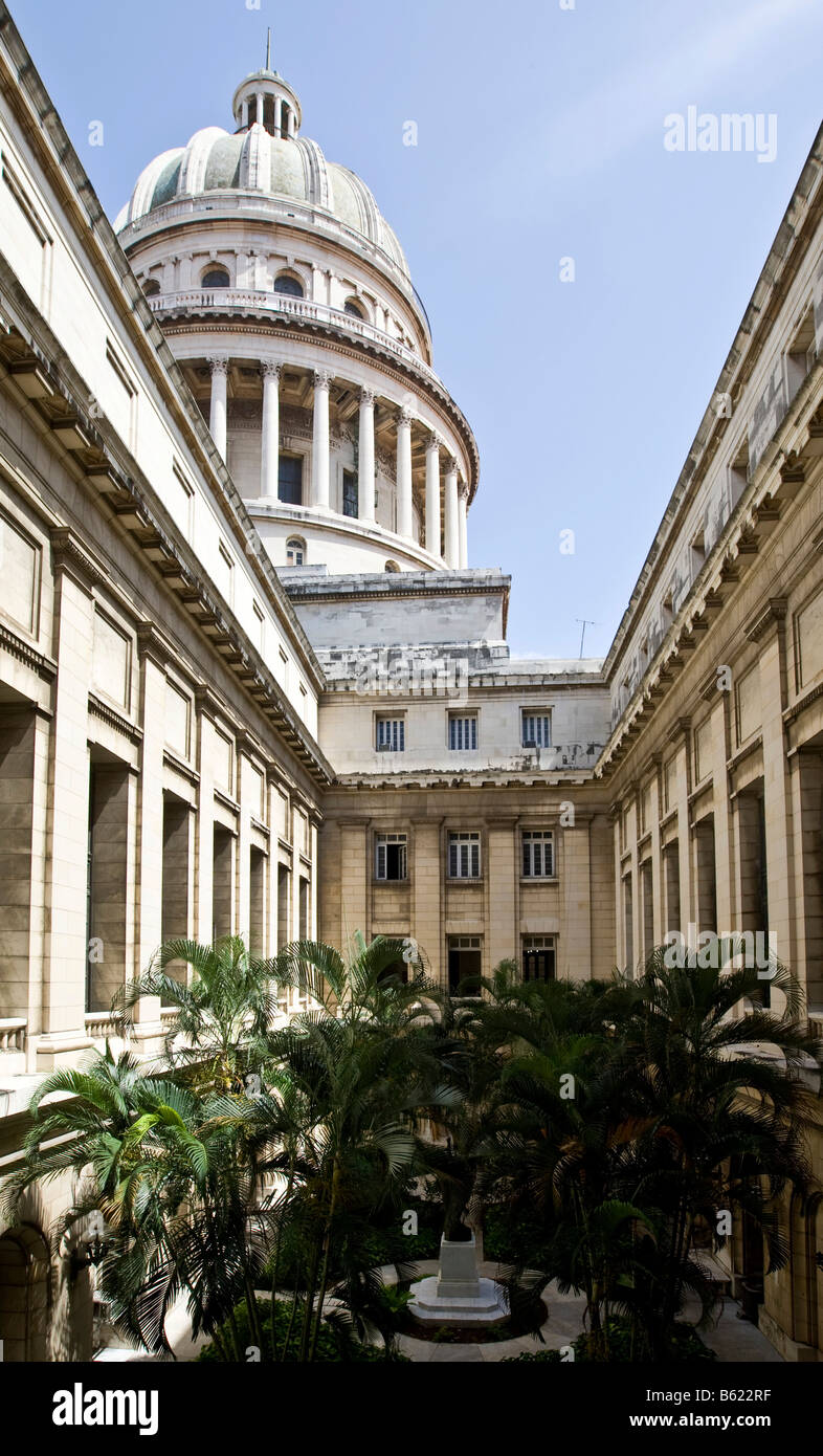 Inner courtyard of the Capitol, Capitol El Capitolio, Havana, Cuba ...