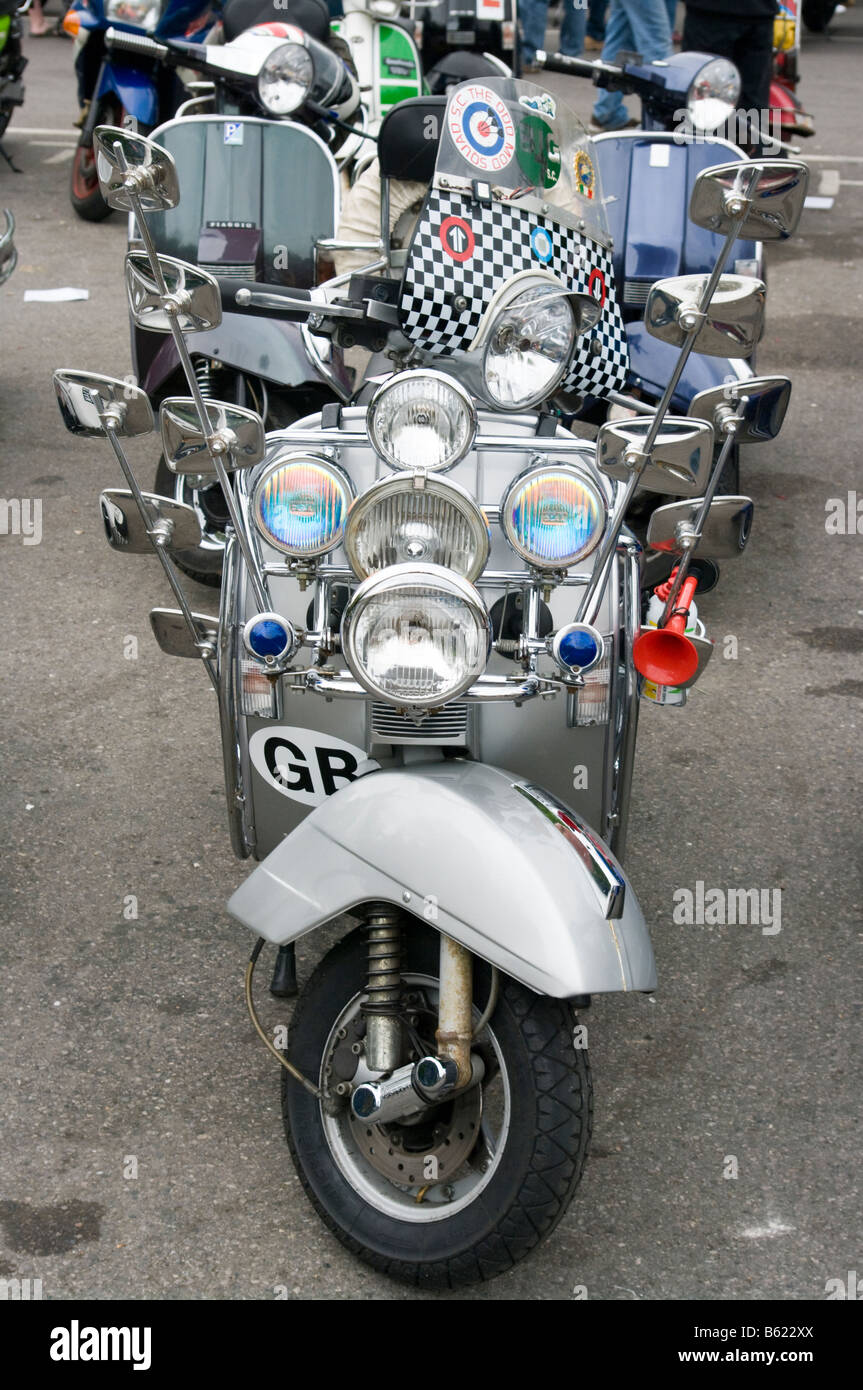 Mod scooter lights mirrors 60s hi-res stock photography and images - Alamy