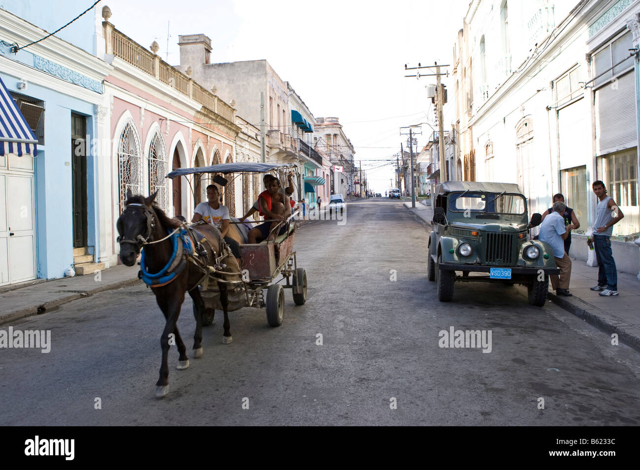 Boat caribbean row hi-res stock photography and images - Alamy