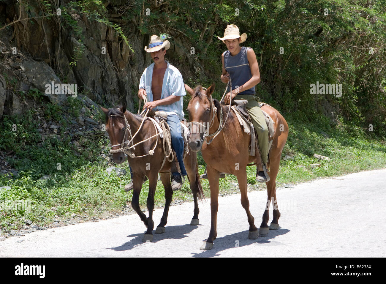 Two horseback riders hi-res stock photography and images - Alamy