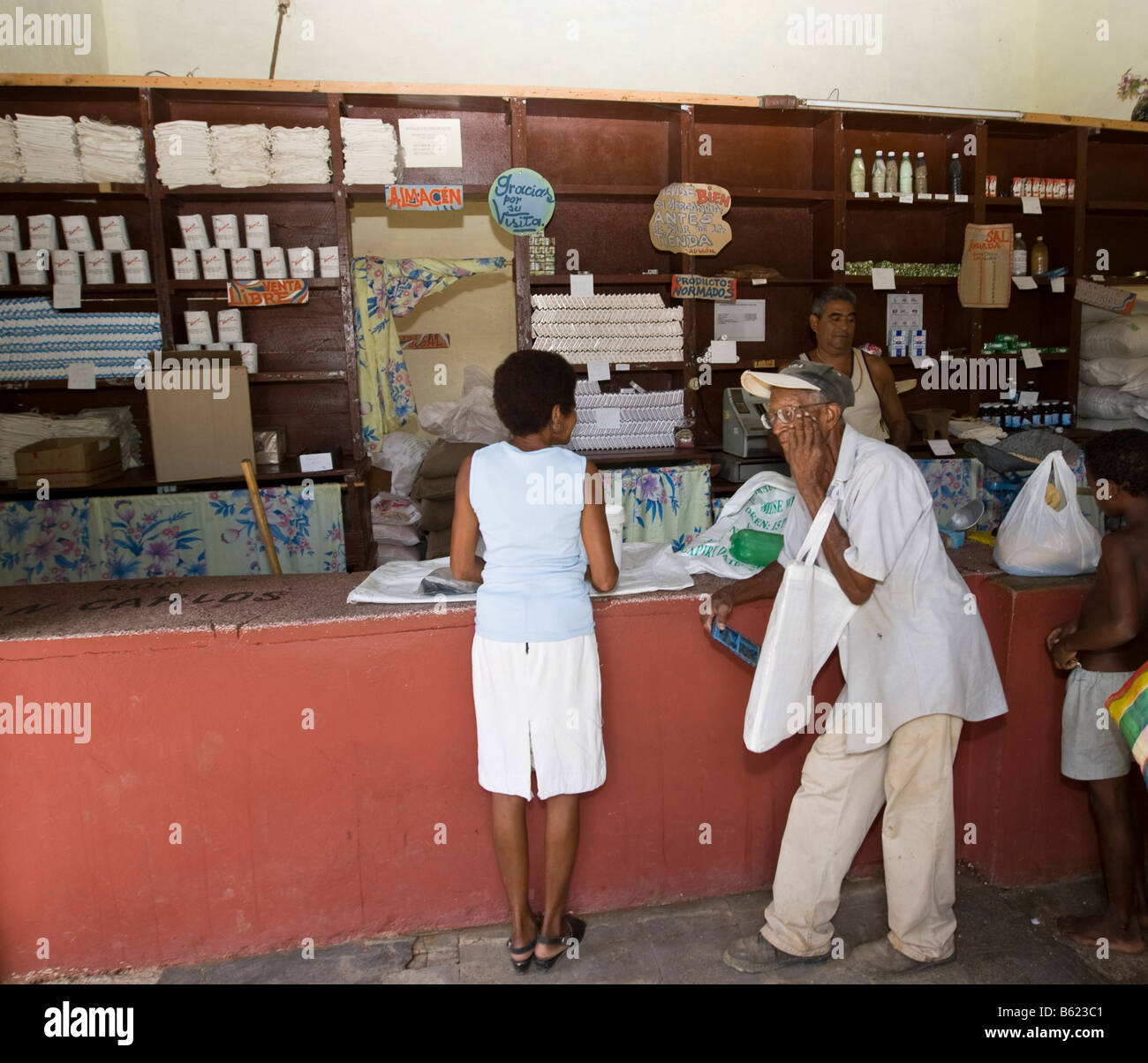 Cuba sancti spiritus shop store hi-res stock photography and images - Alamy