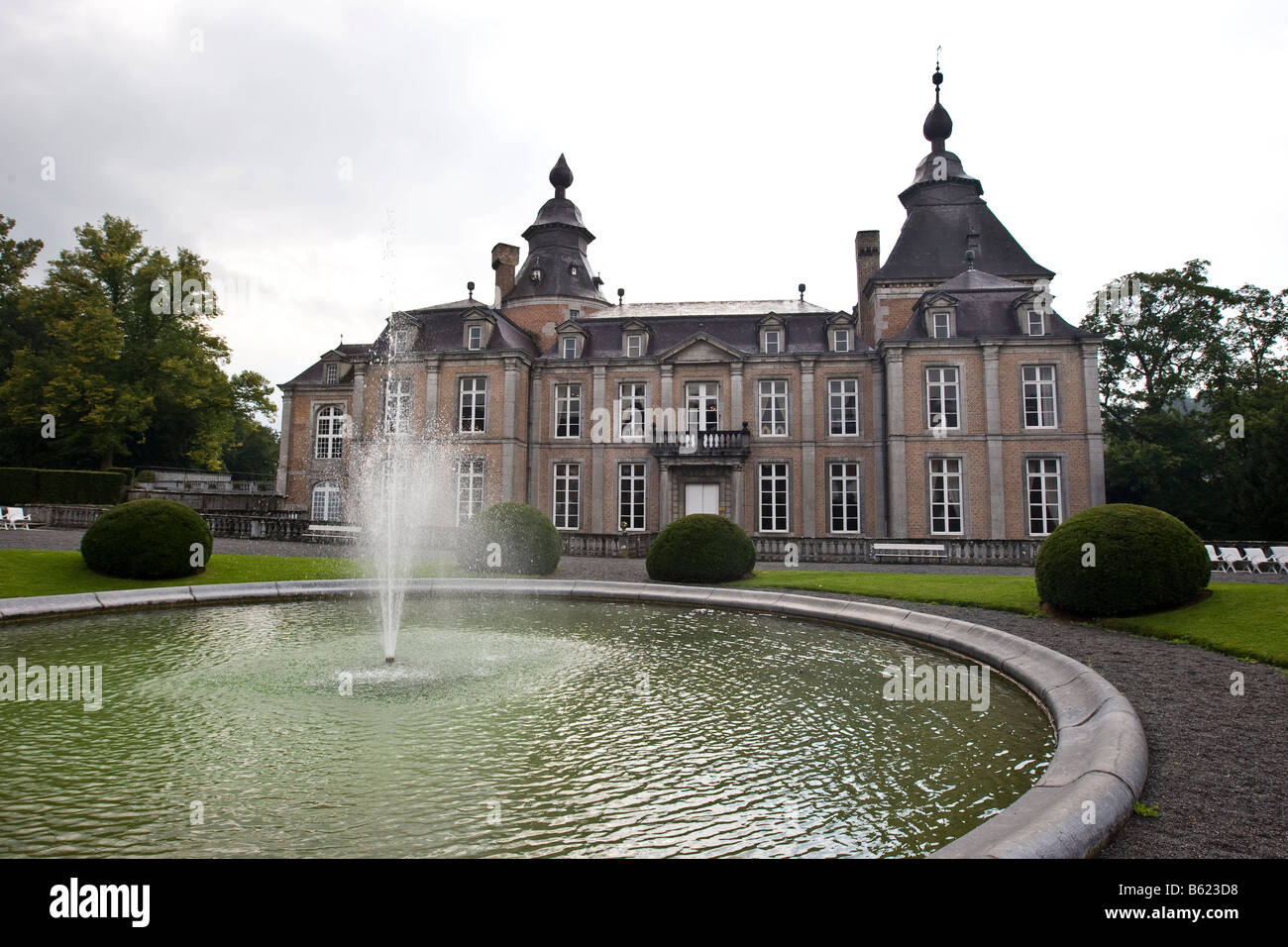 Château de Modave, Castle of Modave, fountain, main building at back ...