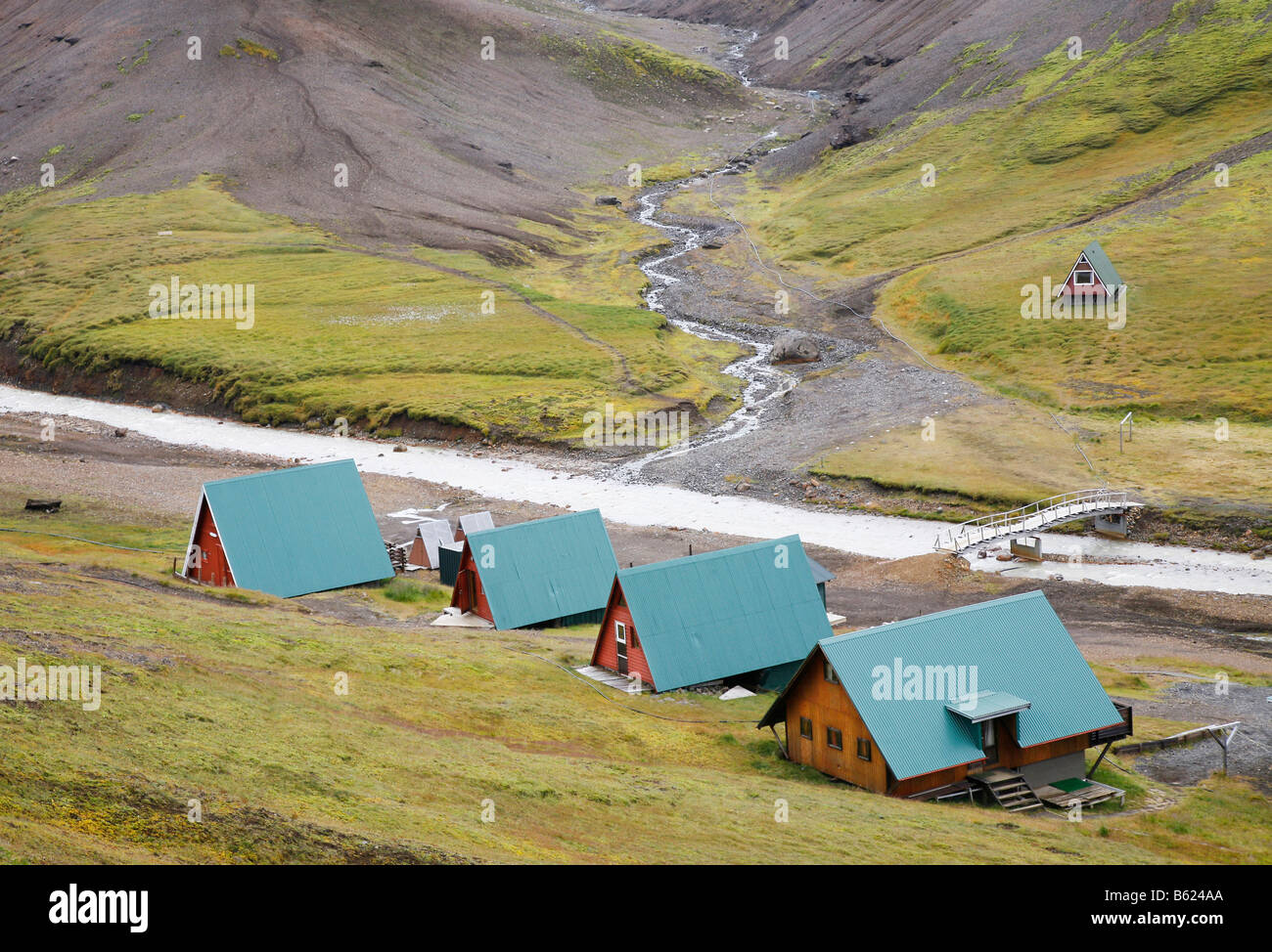 Huts in Iceland's highland near the Kerlingarfjoell Glacier, Iceland ...