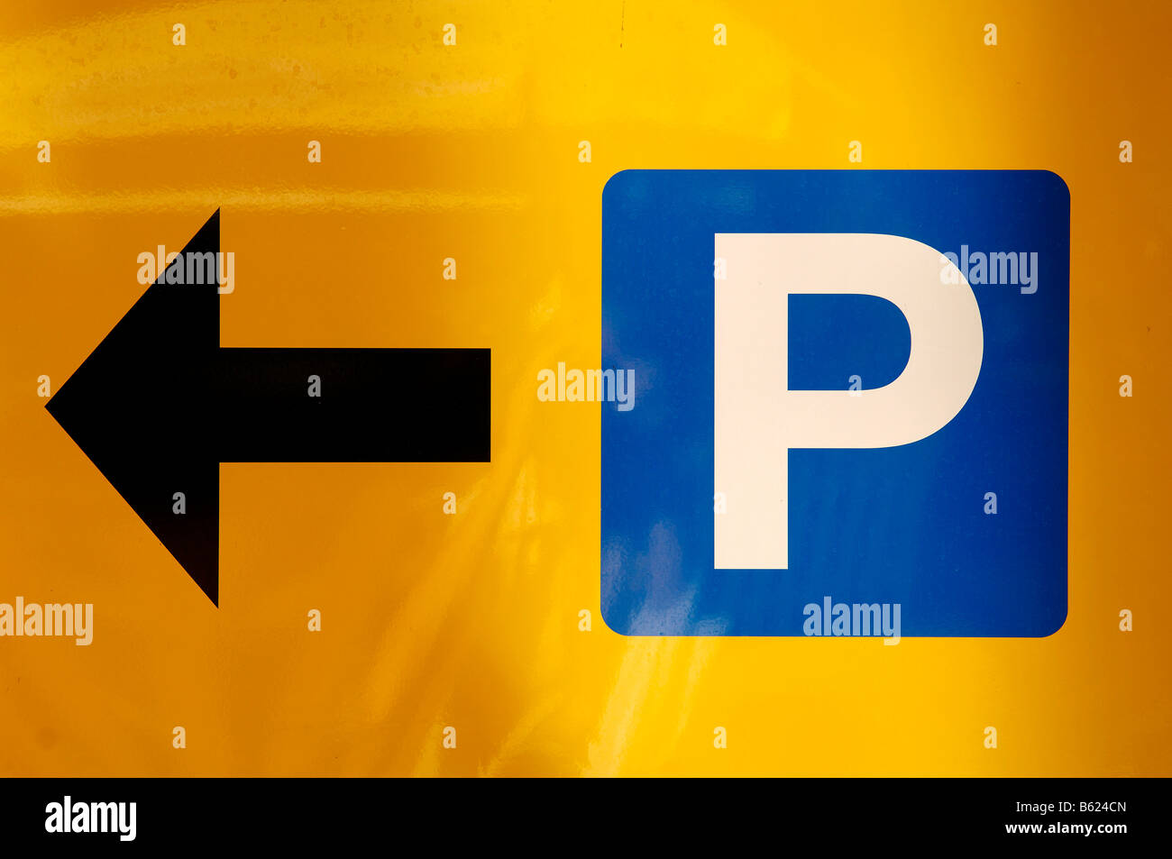 Sign indicating where to park, Berlin-Karlshorst, Germany, Europe Stock ...