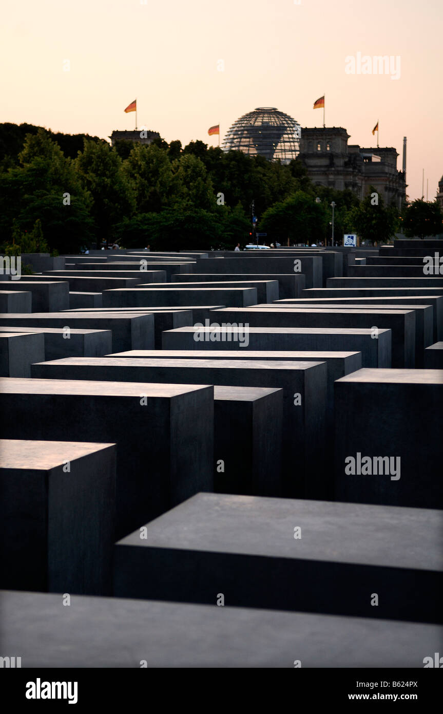 Reichstags dome hi-res stock photography and images - Alamy