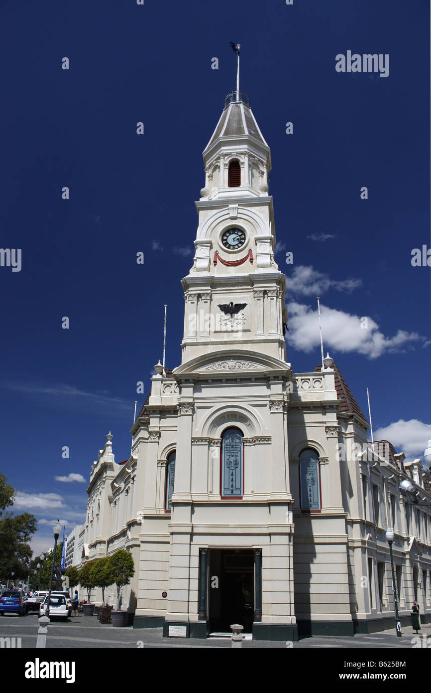 Perth town hall clock hi-res stock photography and images - Alamy