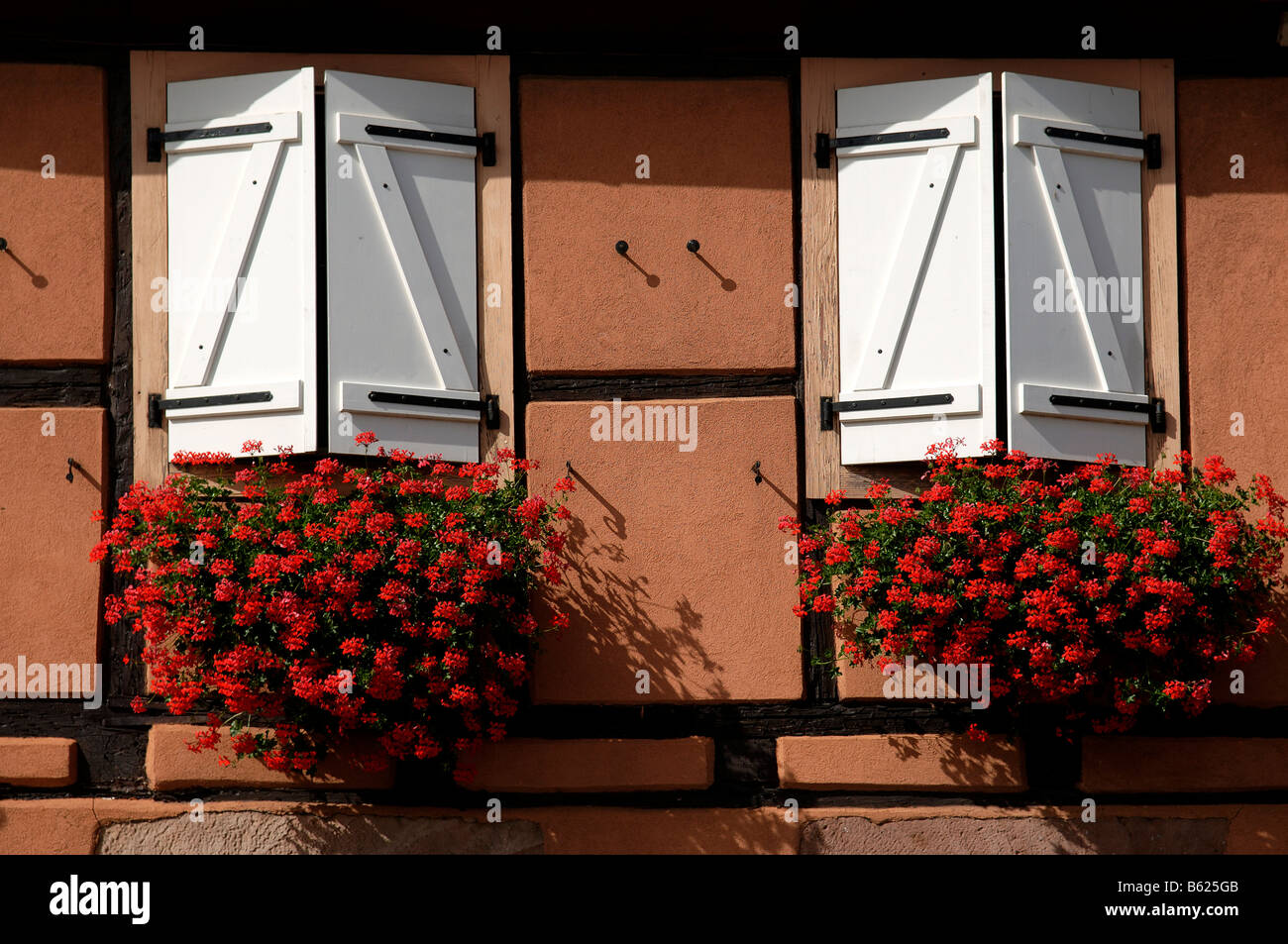 Shutter windows europe hi-res stock photography and images - Alamy
