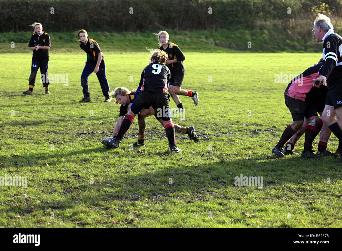 Rugby field wet hi-res stock photography and images - Alamy