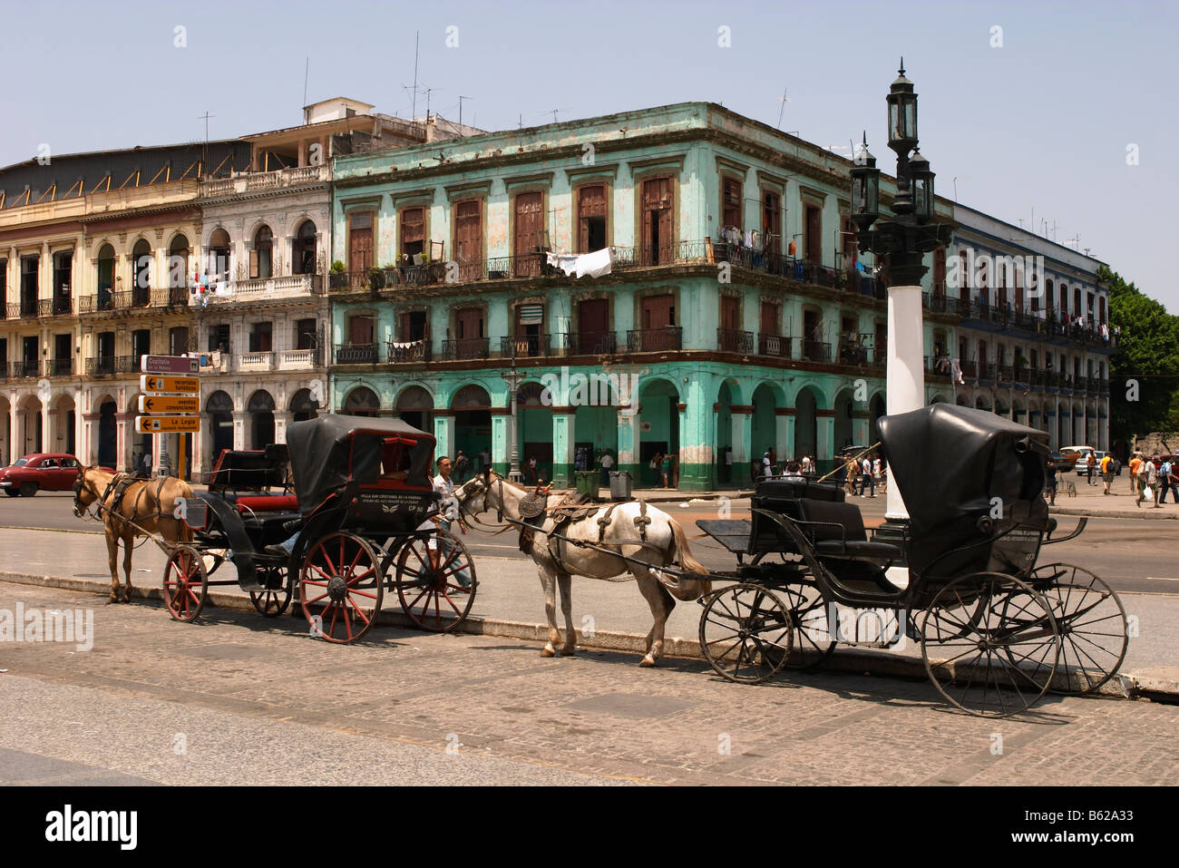Horse drawn carriage cuba hi-res stock photography and images - Alamy