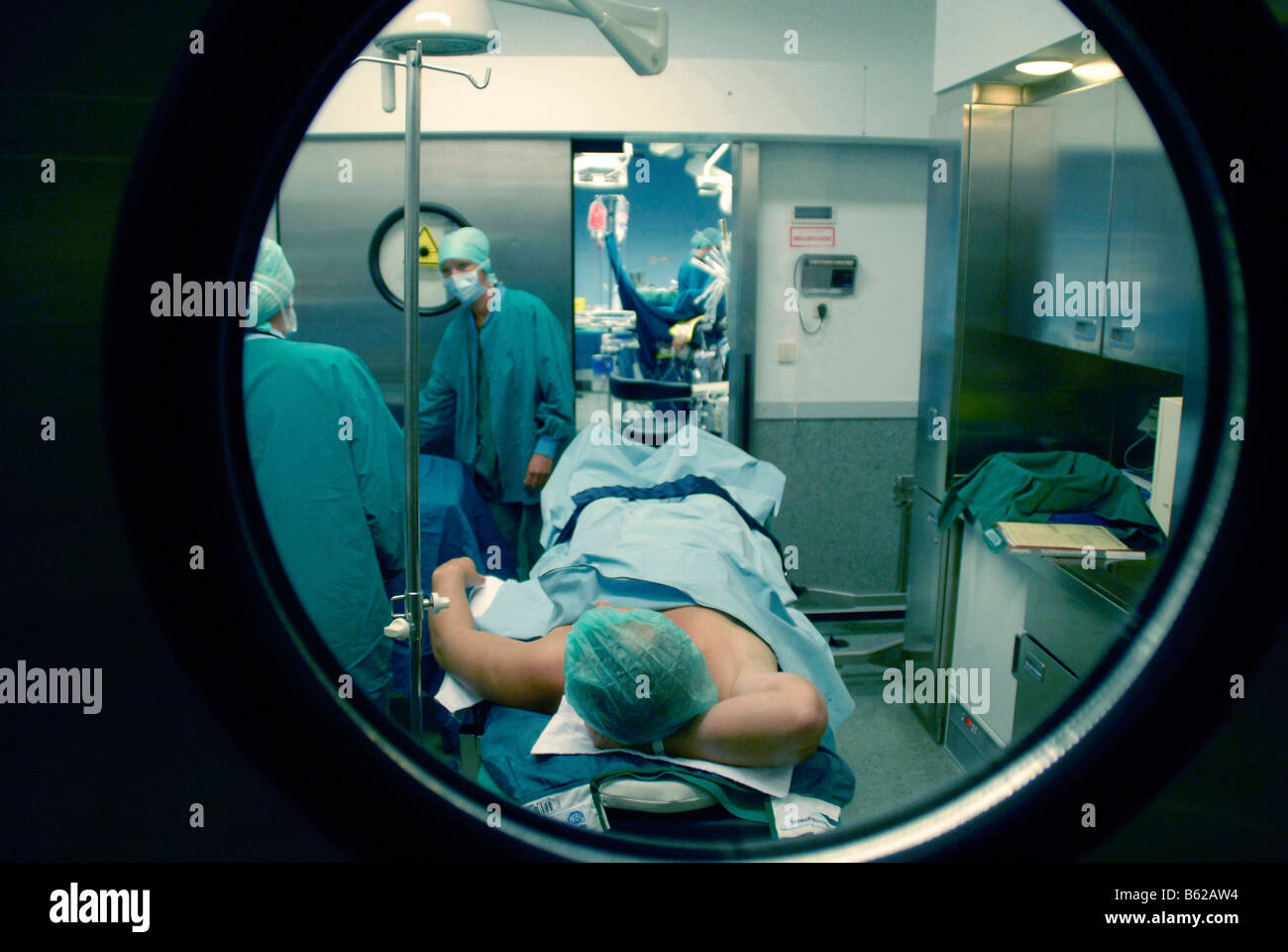 Viewing window in an operating theatre before an operation Stock Photo ...