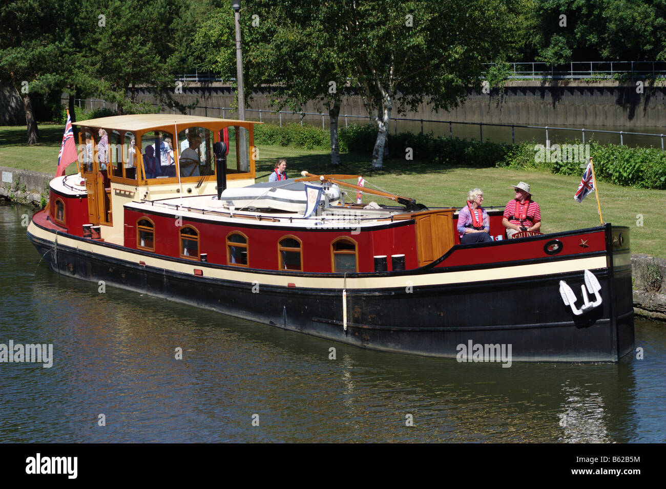 tied up moored mooring leisure boat vessel ship craft dutch barge Stock ...